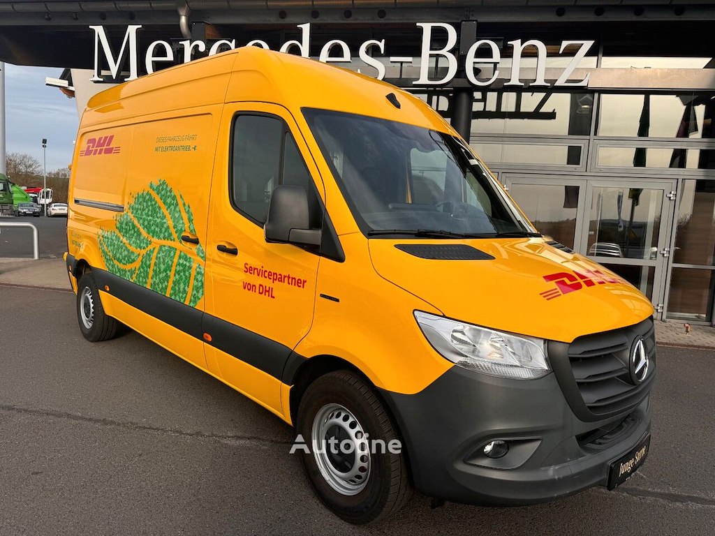 Mercedes-Benz eSprinter 312 DHL Regal KEP-Ausbau minibus furgon