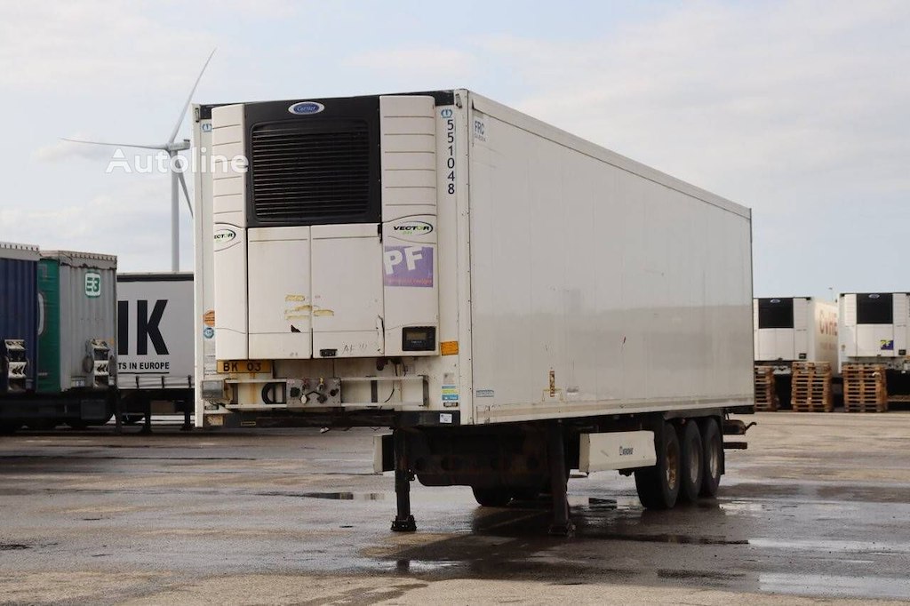 Prodaje se Krone SD poluprikolicu hladnjaču na aukciji