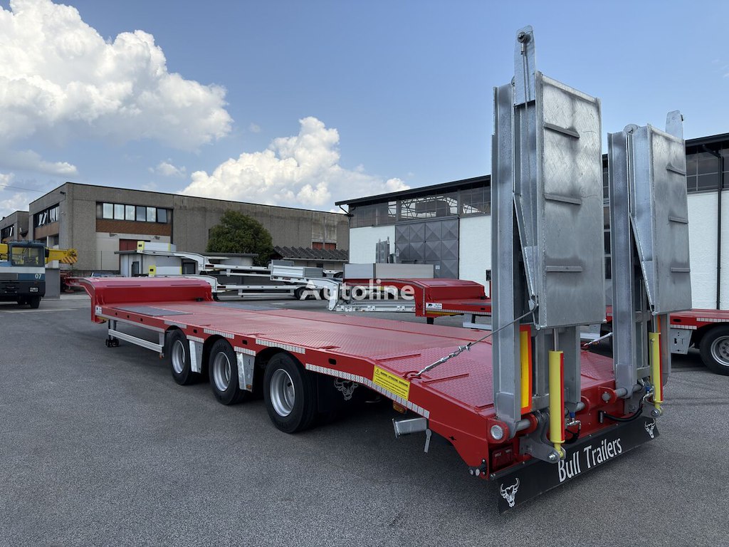 Nova Bull Trailers poluprikolica sa niskom platformom