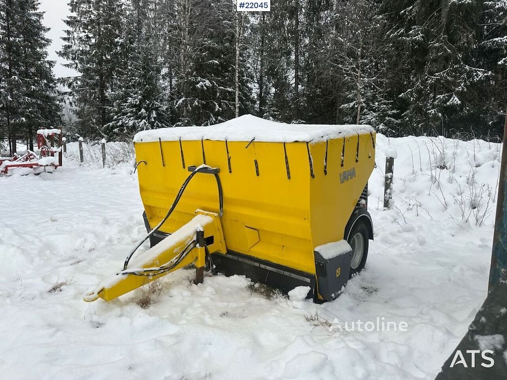 Vama 2015 Vama strøvogn. Lite brukt! vučeni posipač peska