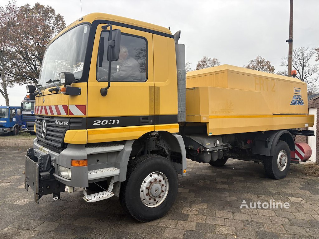 Mercedes-Benz actros 2031 aerodromski čistač snega