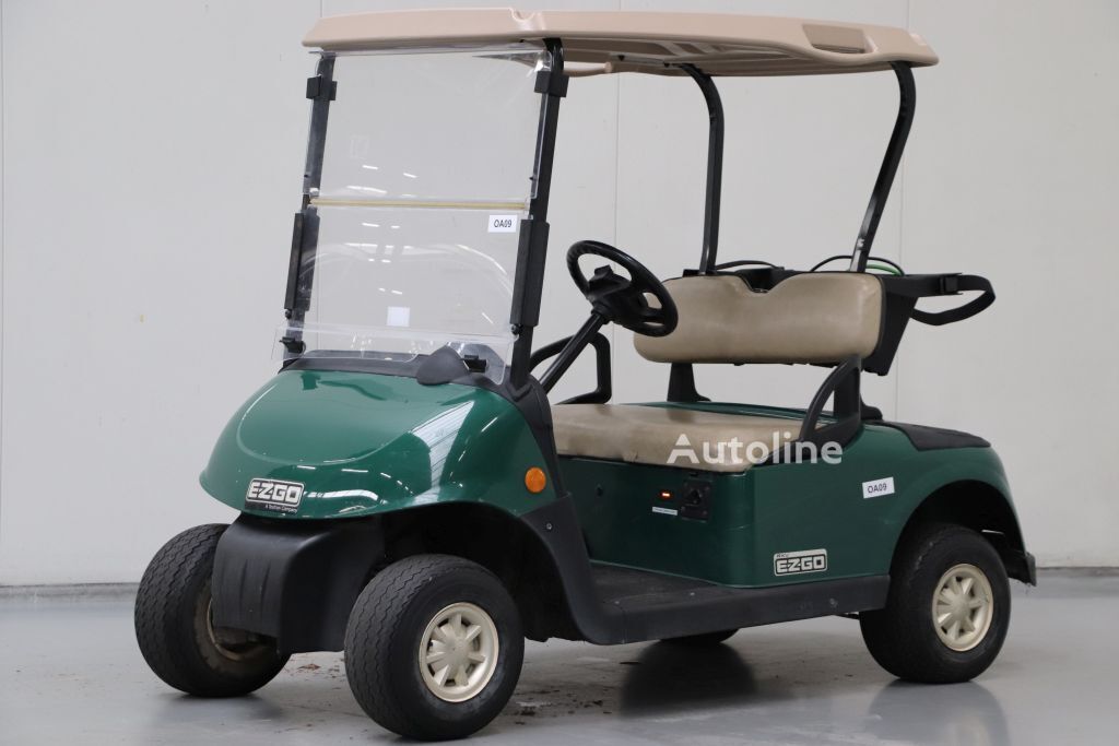 E-Z-GO RXV golf vozilo