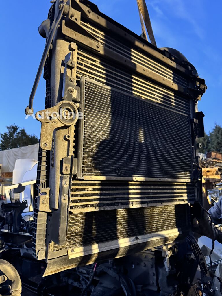 Radijator za hlađenje motora za Scania R420 tegljača