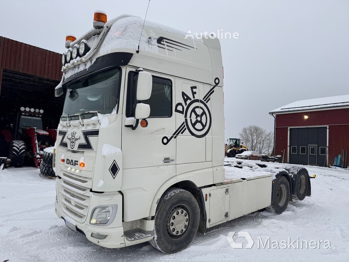 Prodaje se DAF FTS XF 510 Z tegljač na aukciji