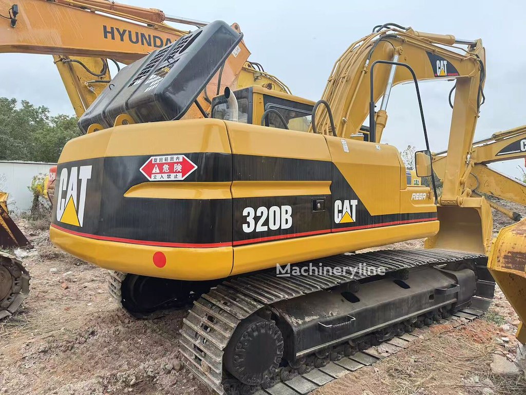 Caterpillar 320B bager guseničar