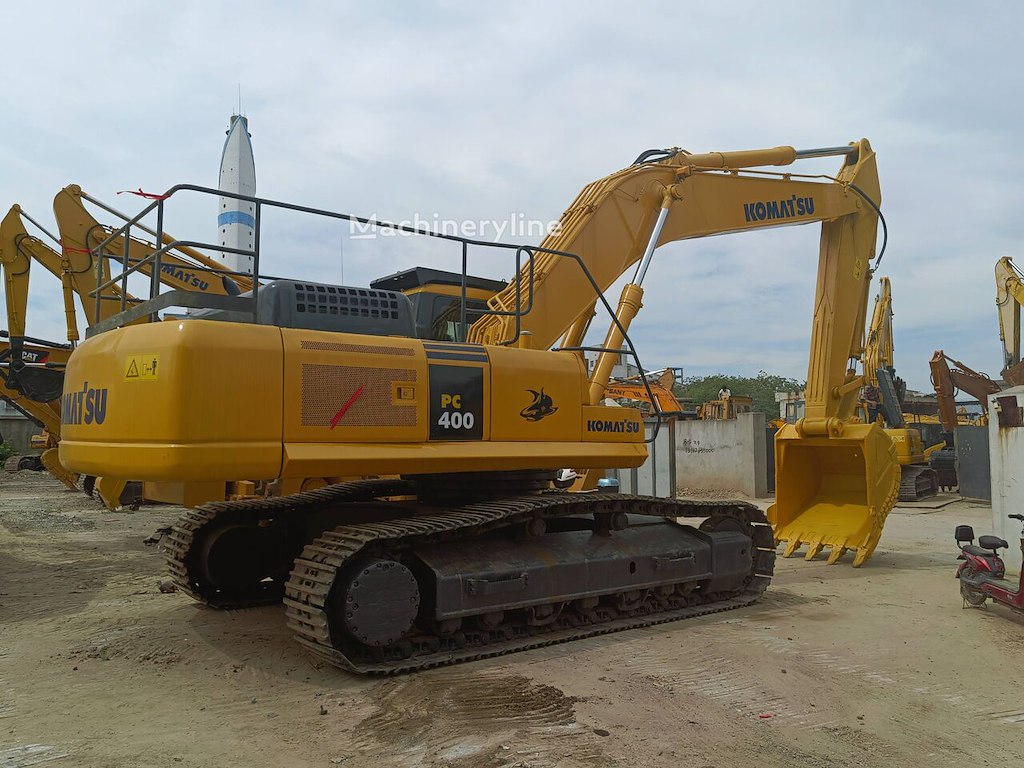 Komatsu PC400 bager guseničar