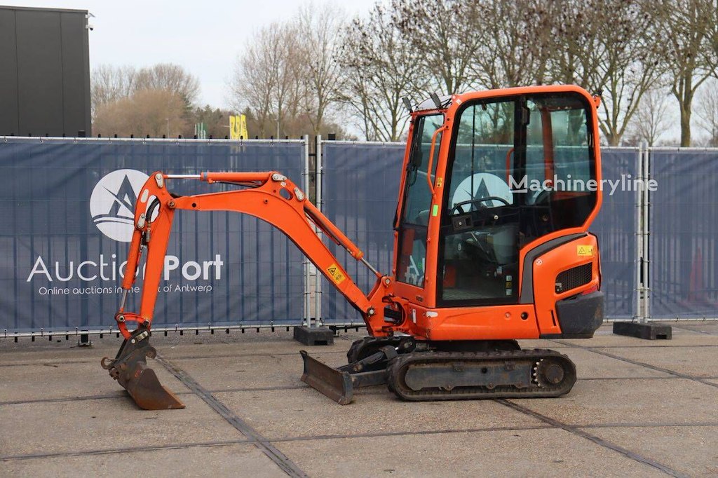 Prodaje se Kubota KX016-4 mini bager na aukciji