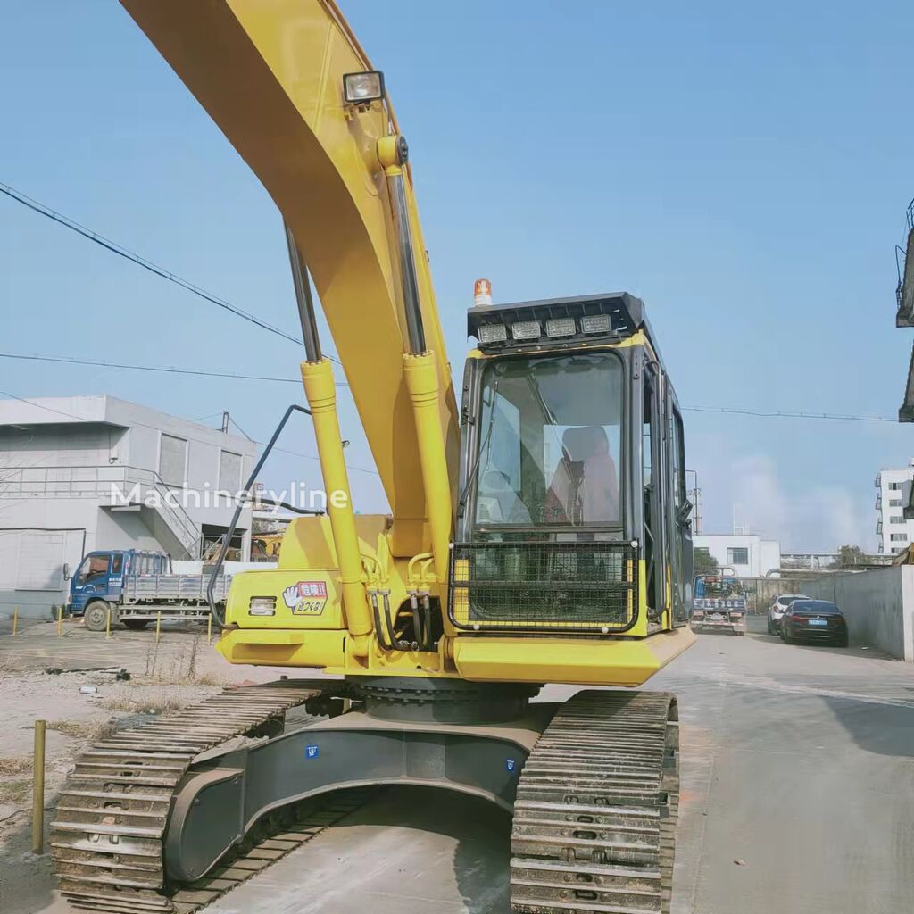 Komatsu PC200 bager guseničar