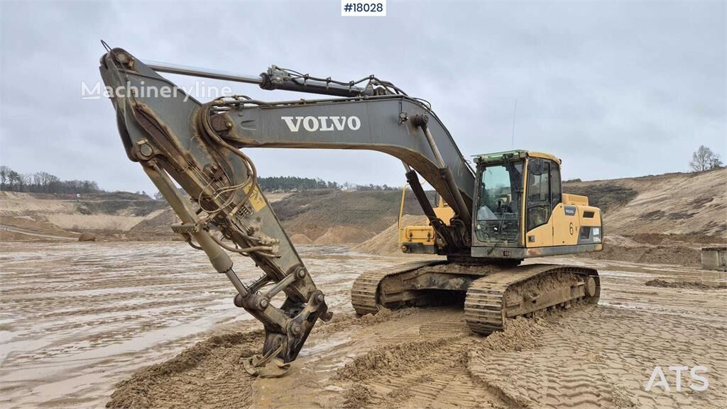 Volvo EC 300DNL bager guseničar