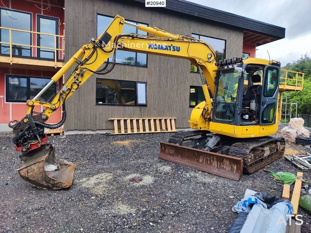 Komatsu 2017 Komatsu PC78US-10 gravemaskin med rototilt og 3 skuffer. SE mini bager