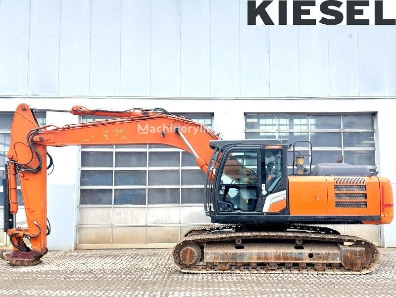 Hitachi ZX250LCN-7 bager guseničar