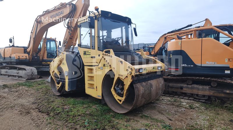 BOMAG BW 161 AD-4 valjak za asfalt