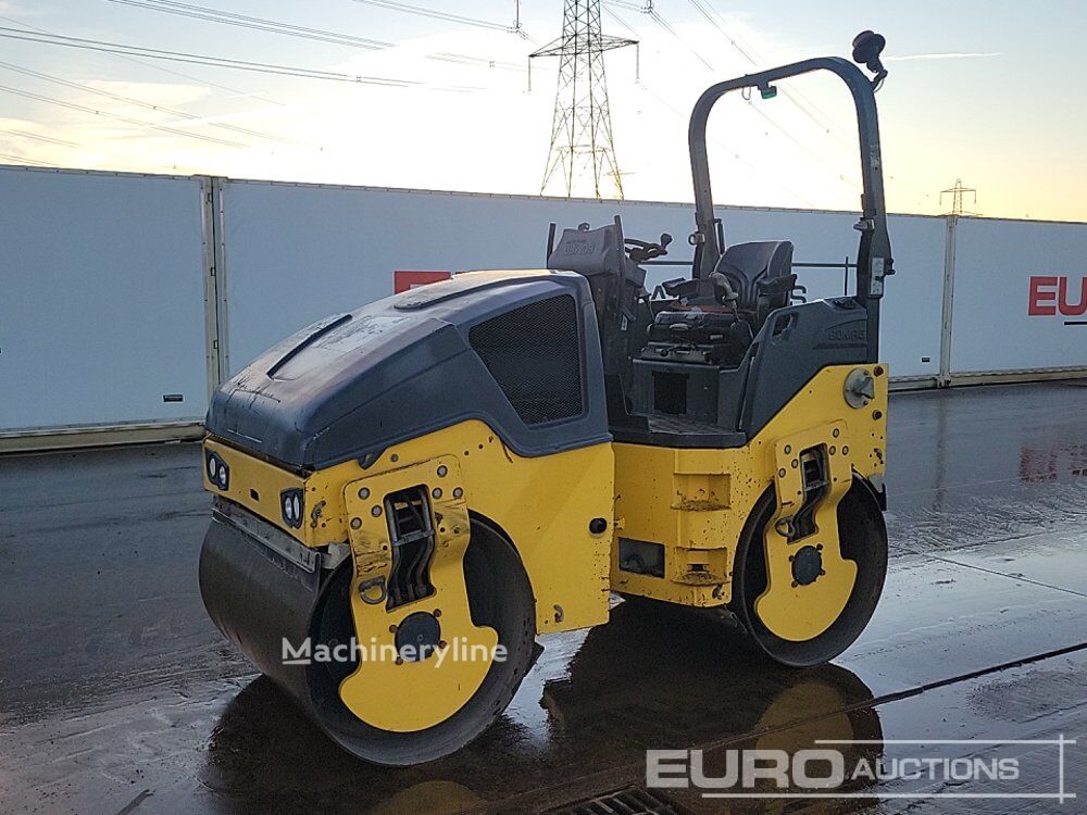 Prodaje se BOMAG BW135AD-5 mali valjak na aukciji