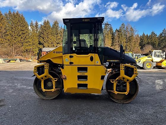 BOMAG BW 154 AP-5 AM valjak za asfalt