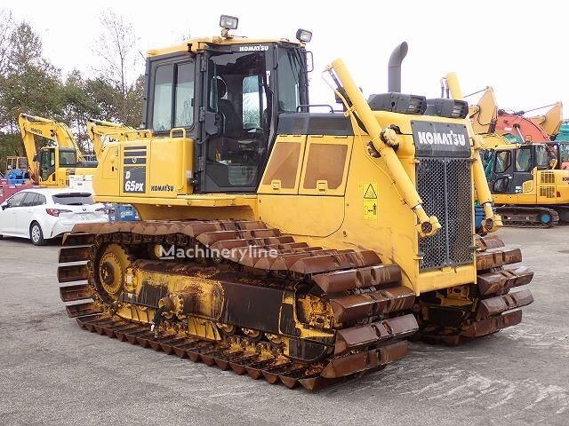 Komatsu D65PX-18 buldožer