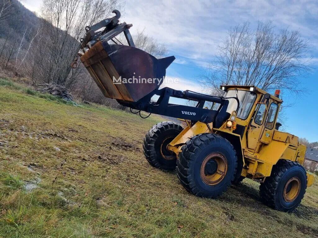 Volvo BM 4400 prednji utovarivač