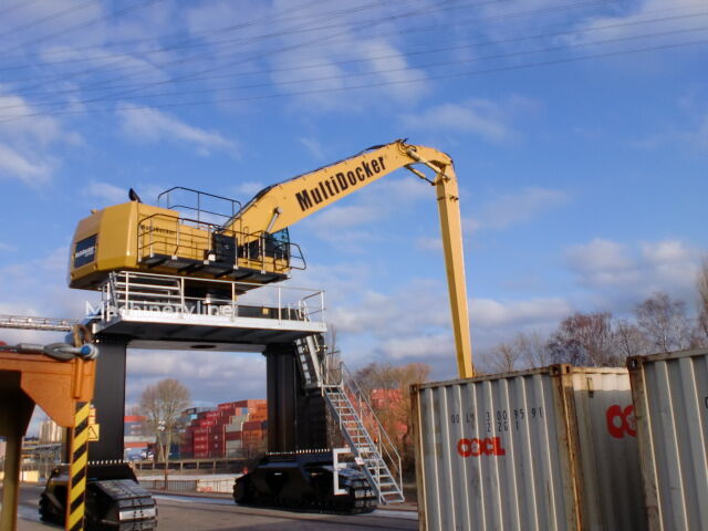Caterpillar Multidocker CH65 II lučka dizalica