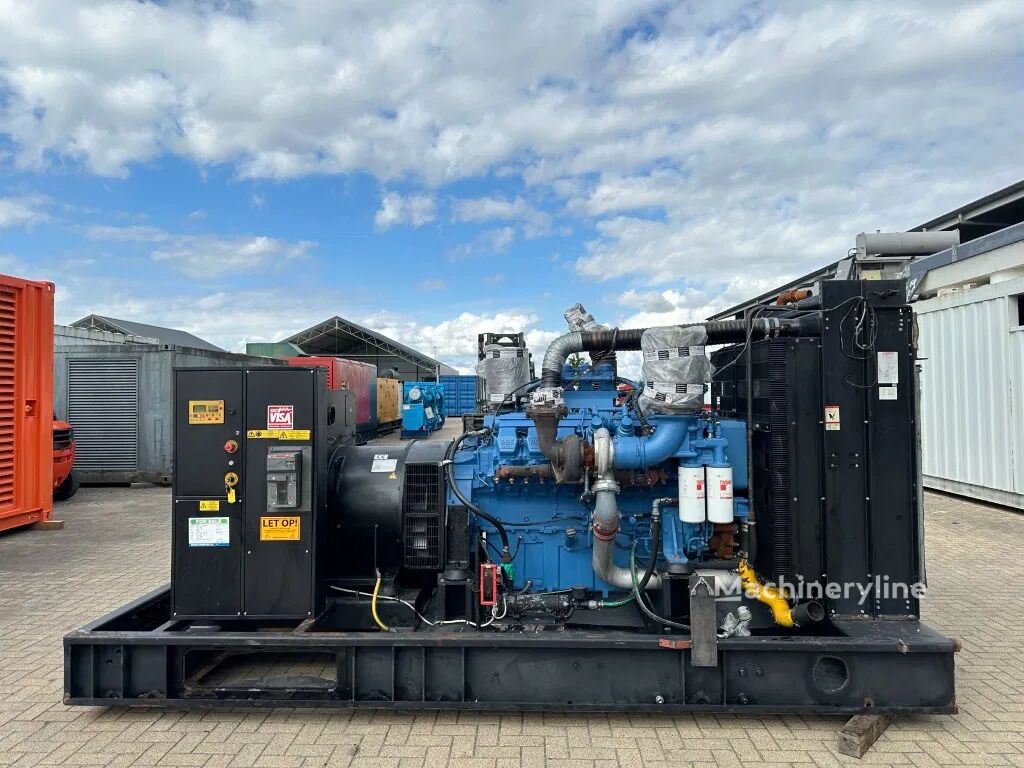 MTU 12V 2000 Stamford 810 kVA generatorset diesel generator