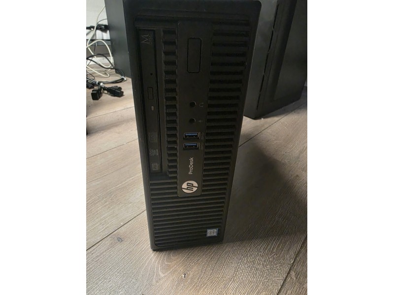 6. Hp prodesk 400 g3 sff kompletan bez ploce