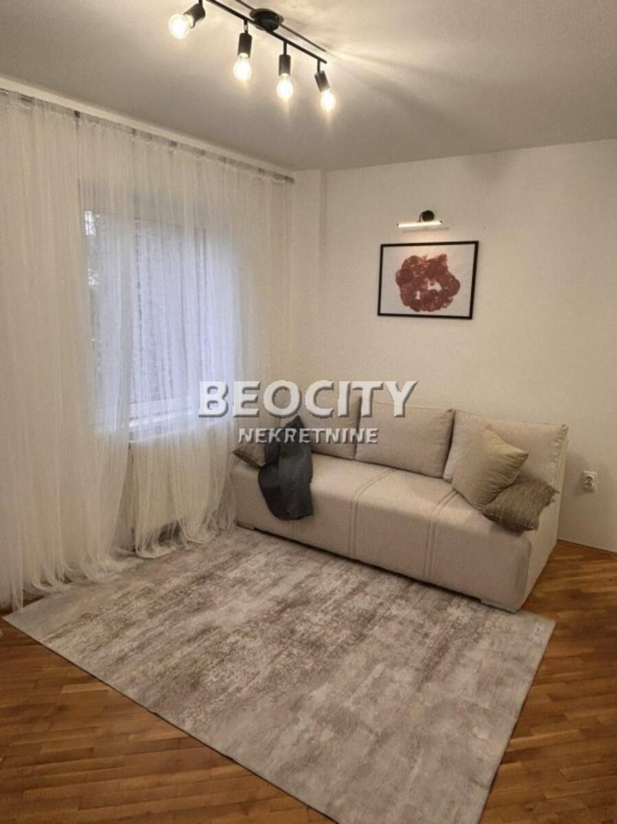 Novi Sad, Centar, Matice srpske, 0.5, 22m2, 350EUR