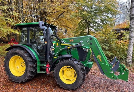 2014 Traktor John Deere 5085M