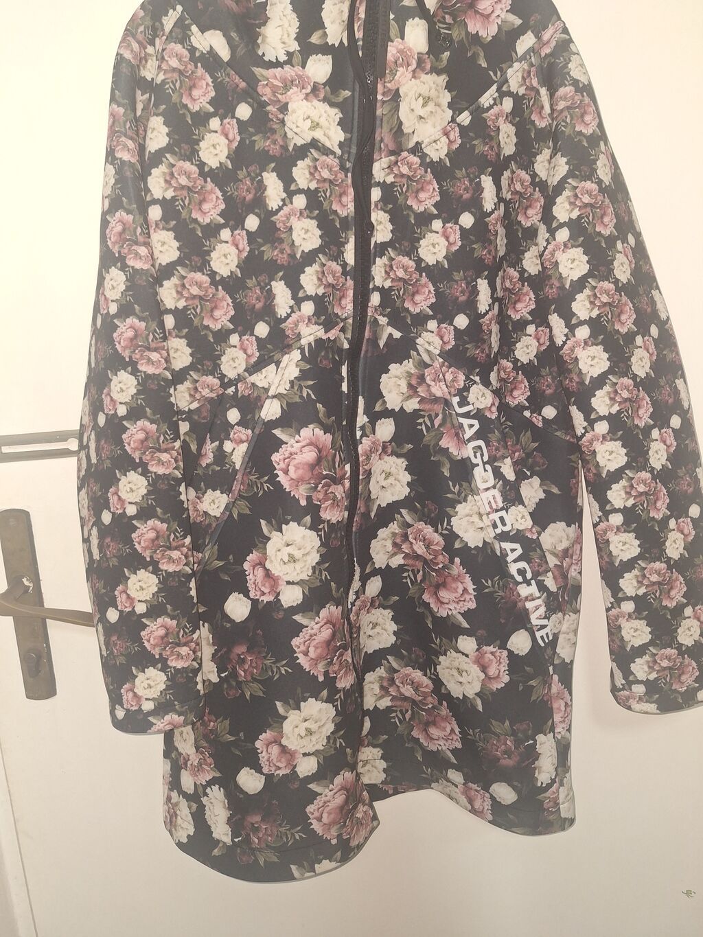 Prodajem originalnu Jagger Brand žensku jaknu, model JG 6416-01/19