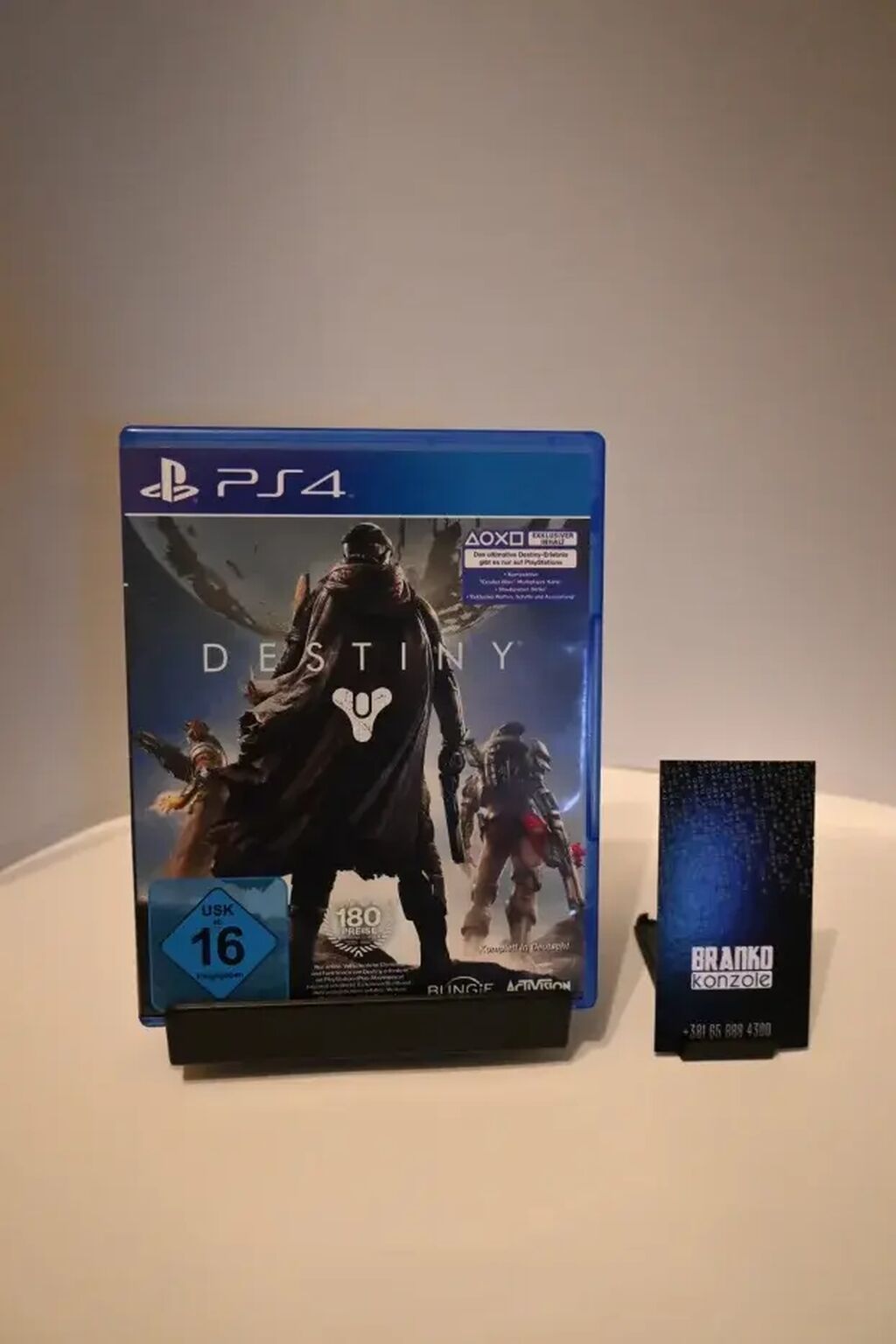 Prodajem original igricu za Sony Playstation 4 konzolu - Destiny. Igra