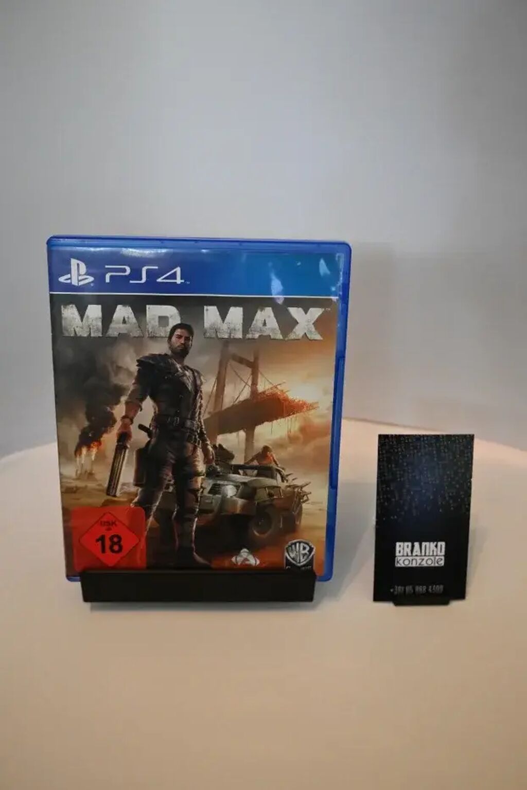 Prodajem original igricu za Sony Playstation 4 konzolu - MAD MAX Igra
