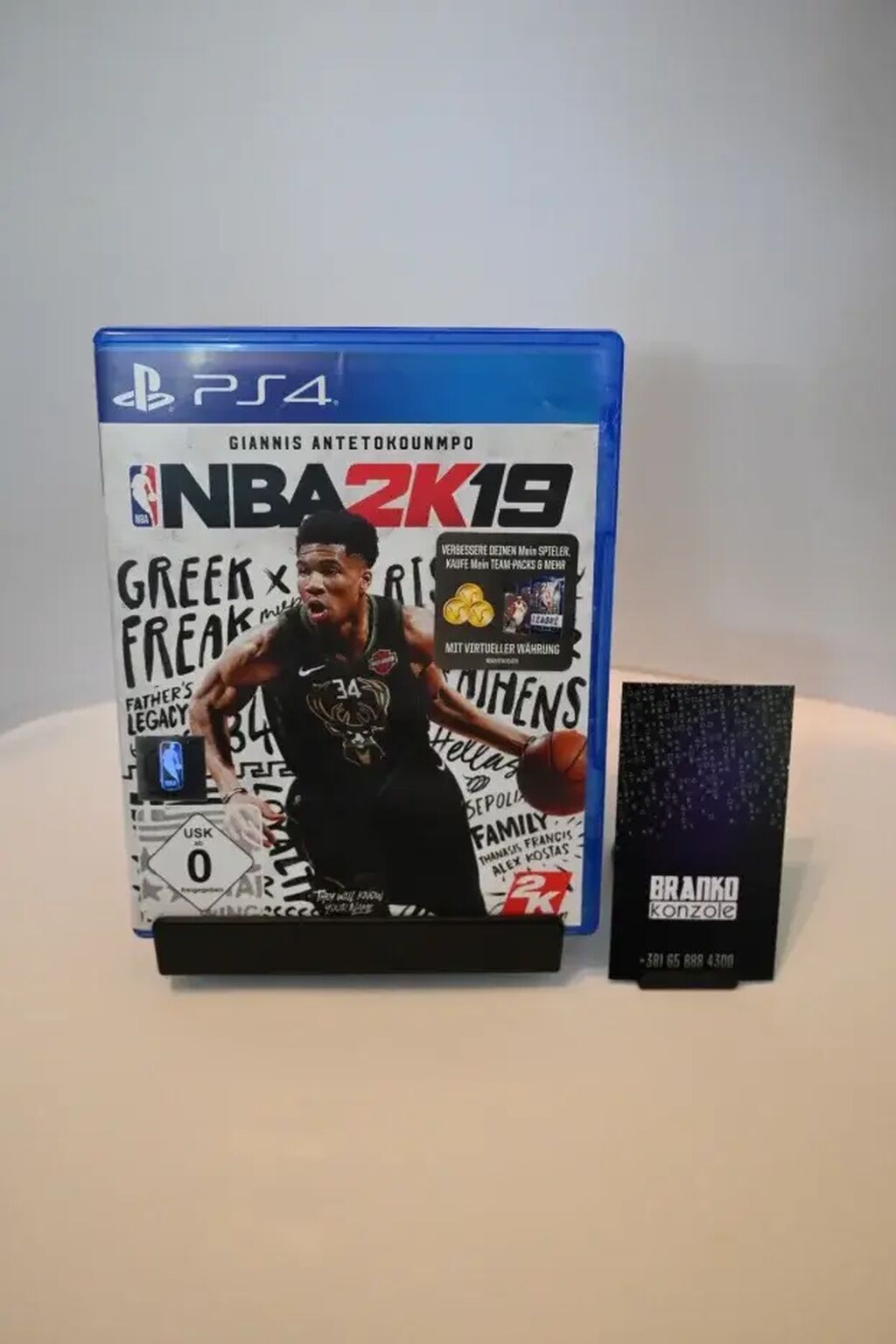 Prodajem original igricu za Sony Playstation 4 konzolu - NBA 2K19Igra