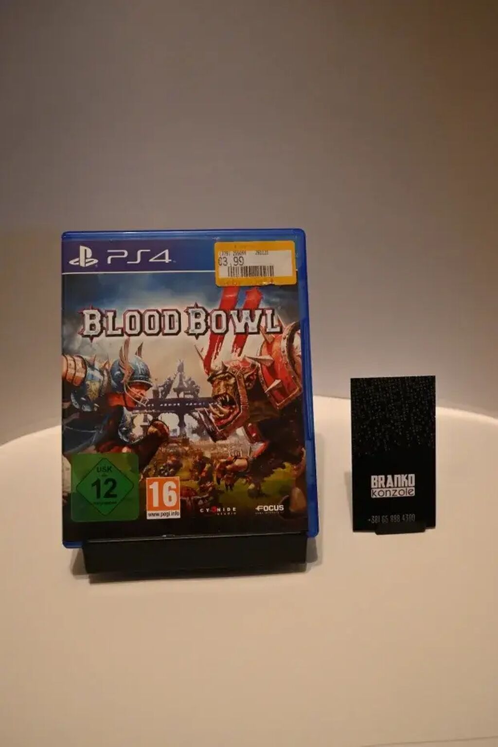 Prodajem original igricu za Sony Playstation 4 konzolu - Blood Bowl