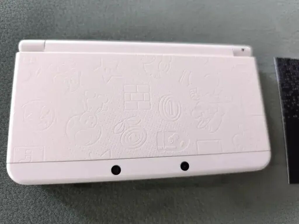 Prodajem NEW Nintendo 3DS konzolu (poslednji i najjaci model) - Jako