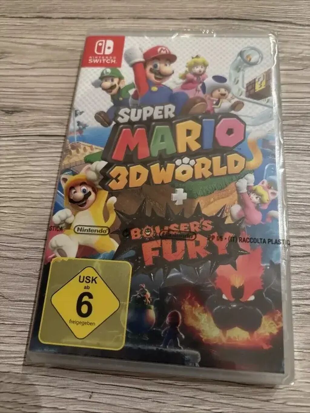 Prodajem original igricu za Nintendo Switch konzolu - Super Mario 3D