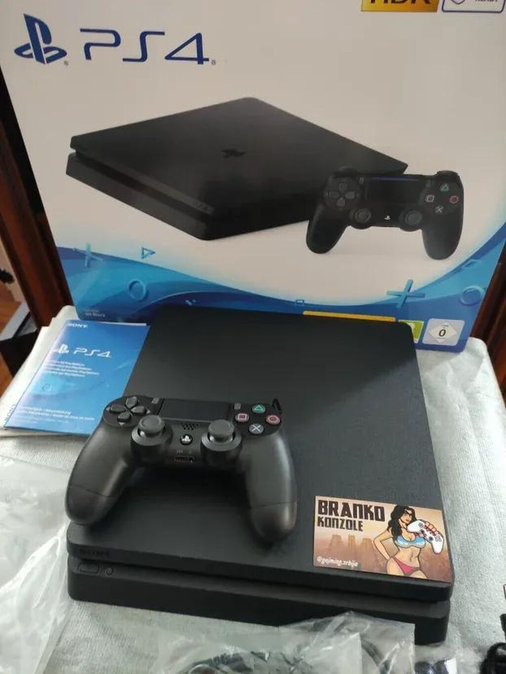    PS4 Slim 2TB – NOVO / nekorišćeno (samo kod mene) ✅ Ugrađen NOV 2TB