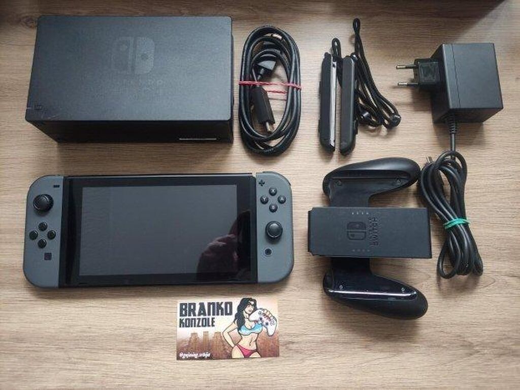   Nintendo Switch 32GB + 400GB microSD ✨ Stanje kao novo (praktično