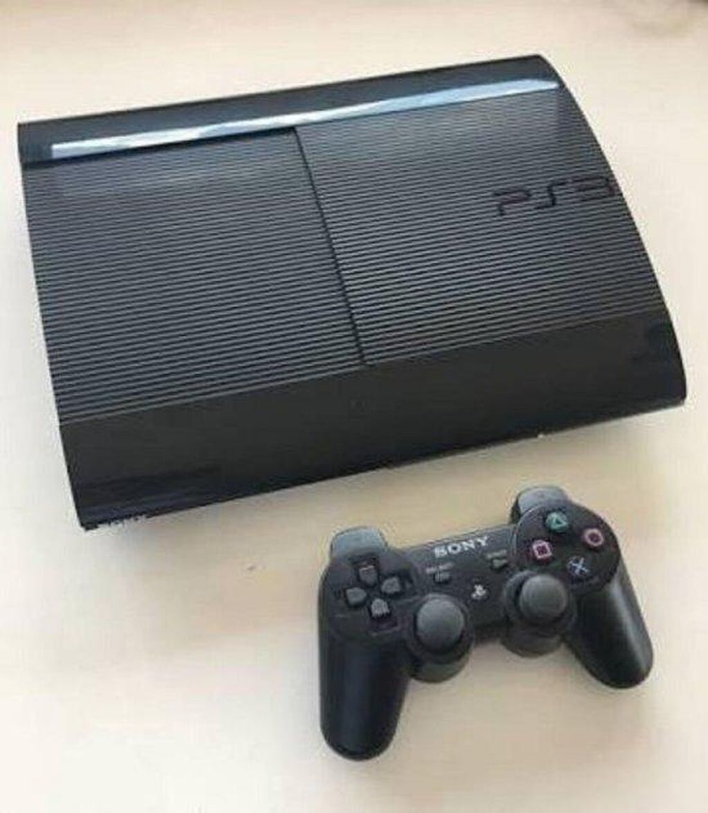 Prodajem Sony Playstation 3 Super Slim 500gb konzolu sa 32 igrice