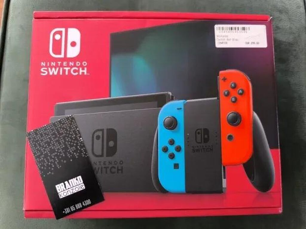 Prodajem Nintendo Switch V2 konzolu ceo fabricki komplet u kutiji