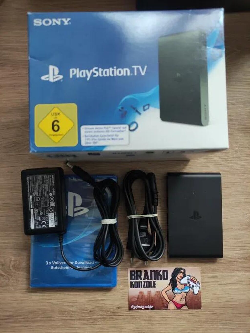    Sony PS Vita TV – komplet + 128GB Prodajem PS Vita TV konzolu u