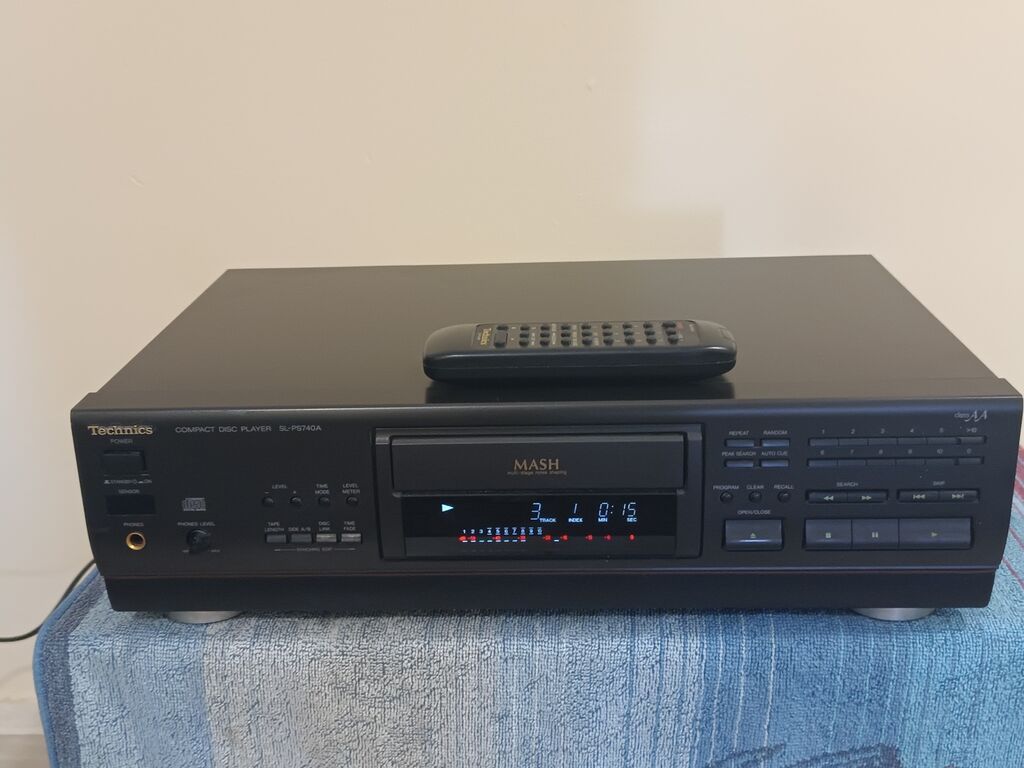 Technics CD plejer SL-PG740A sa daljinskim upravljačem. - CD