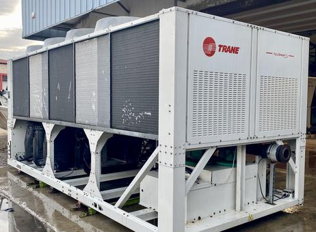 Jedinica za hlađenje vodom od 460 kW: TRANE CGAM 170 (2012) Najprodavaniji