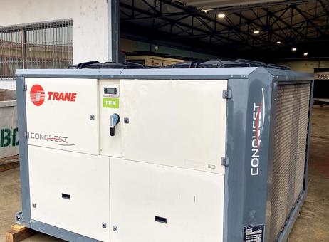 Reverzibilna rashladna jedinica od 145 kW - TRANE CXAX 052 (2015) Najprodavaniji