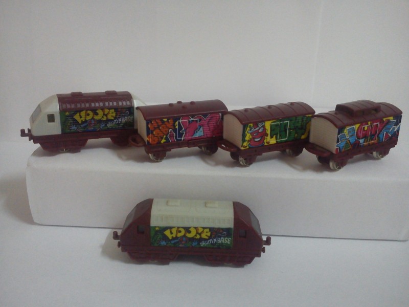 graffiti-zug iz 1999-komplet