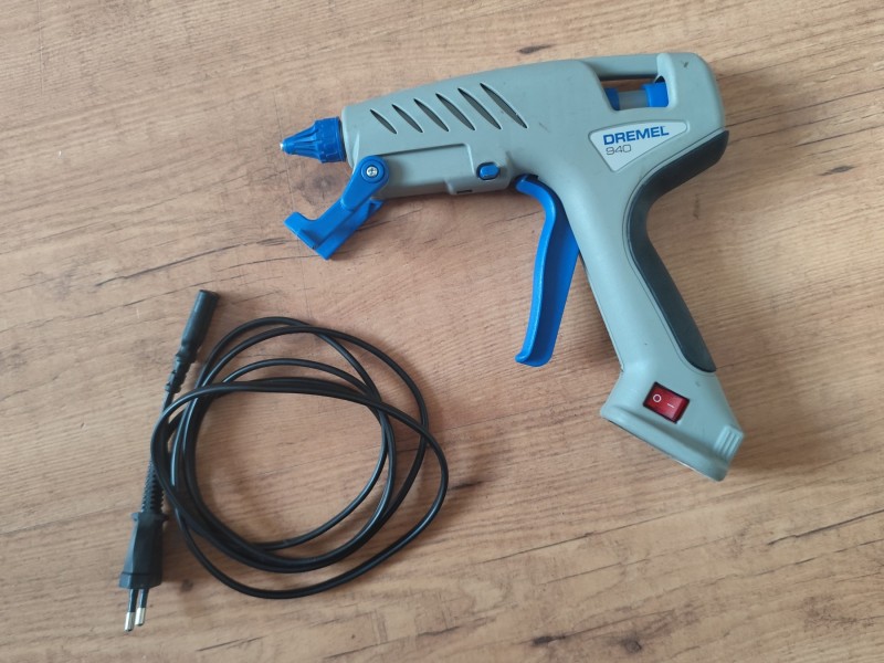 Dremel 940 Pištolj na topli lepak