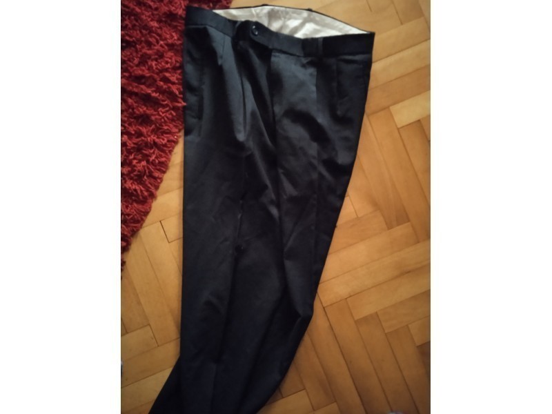 Supercento muske pantalone