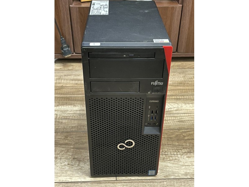 Fujitsu Esprimo P757– i7-7700|8GB DDR4|Intel HD 630 TOP