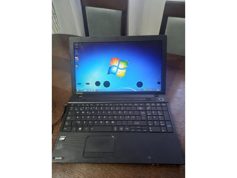 Laptop Toshiba Satellite C50D