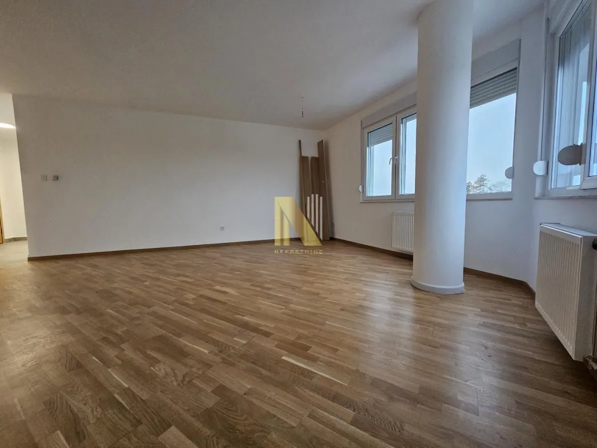 Prodaja, četvorosoban stan, 102m², Avijatičarsko naselje, Novi Sad Sve Podlokacije