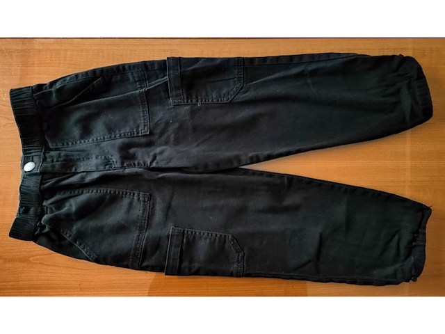 ❤️❤️ 128- Reserved crne pantalone sa dzepovima