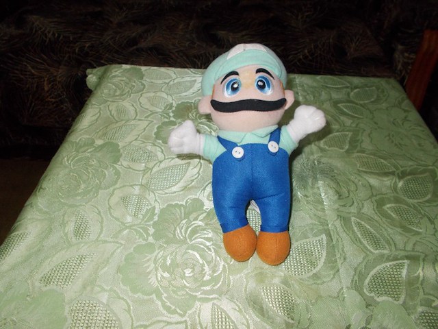 Luigi - Super Mario - plisana lutka visine oko 25 cm