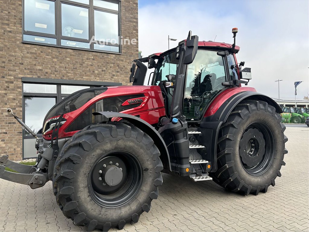 Valtra Q265 Garantie traktor točkaš