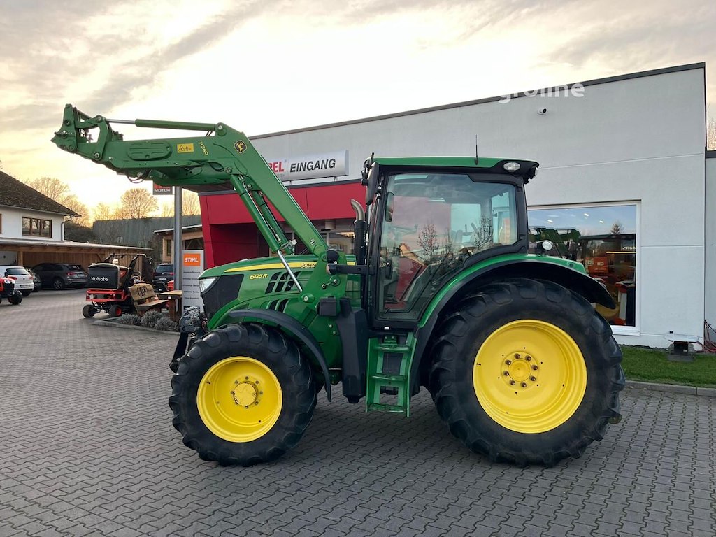 John Deere 6125 R traktor točkaš